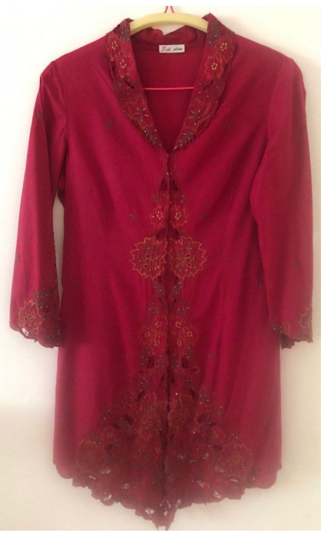 Kebaya Encim merah maron, Fesyen Wanita, Pakaian Wanita, Atasan di ...