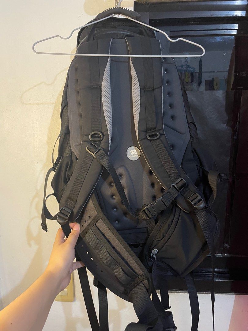 KOLON SPORT HIKING BACKPACK, Men's Fashion, Bags, Backpacks on Carousell