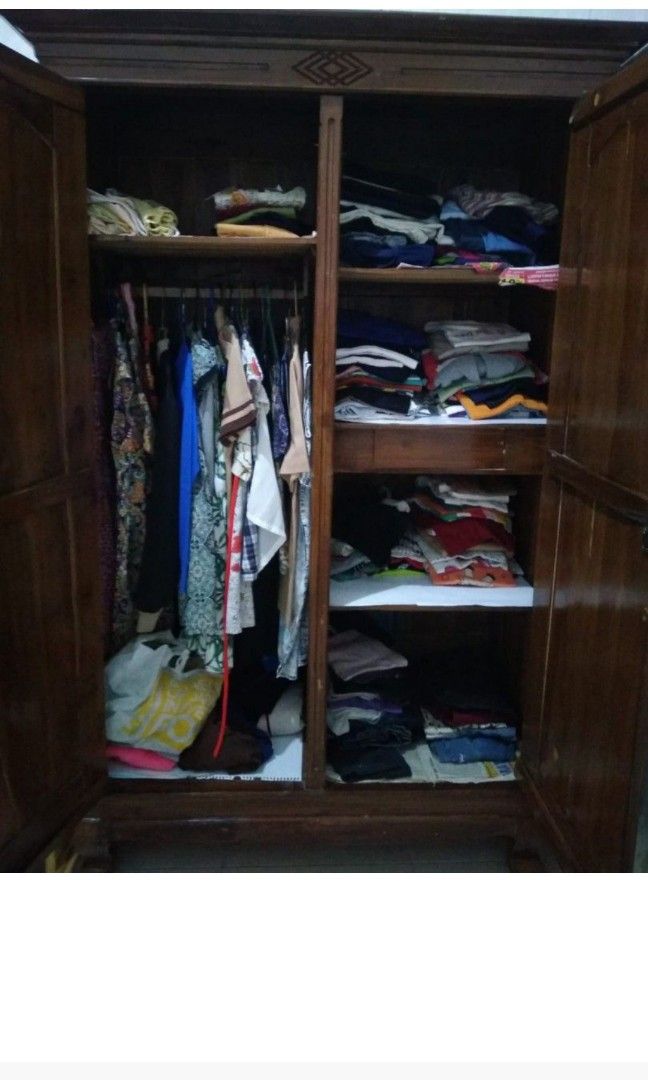 Lemari Kayu Jati Muda, Antik, Furnitur di Carousell