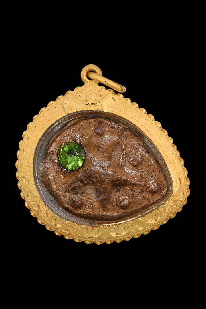 Lp Pinak, Hobbies & Toys, Memorabilia & Collectibles, Religious Items ...