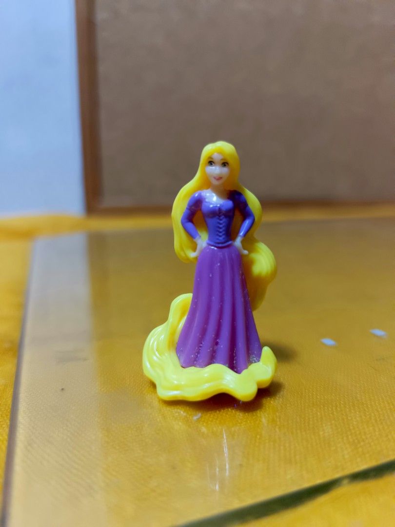 Mini figure Rapunzel, Hobbies & Toys, Toys & Games on Carousell
