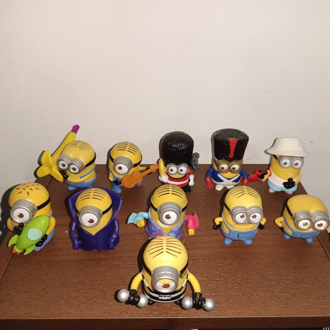Minions Figure Set (McDonald's Toys), Hobbies & Toys, Toys & Games on ...