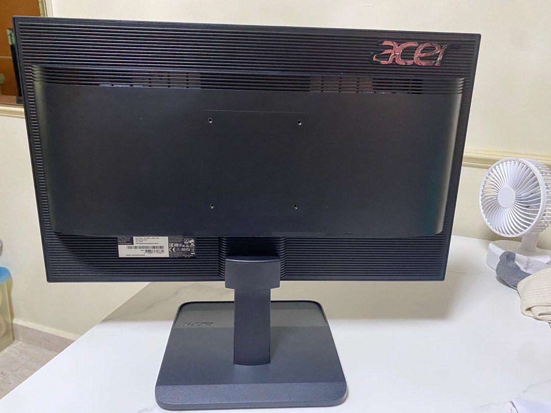 Monitor, Computers & Tech, Desktops on Carousell
