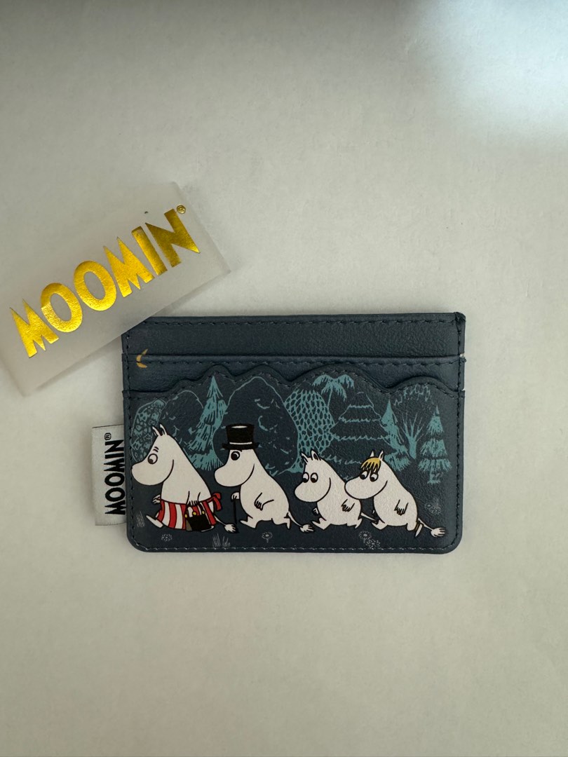 Moomin card holder, 名牌, 手袋及銀包 - Carousell