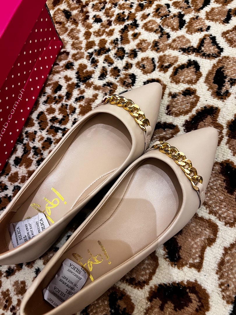 NEW So Fab Nude flat shoes classy elegant, Women's Fashion, Footwear ...