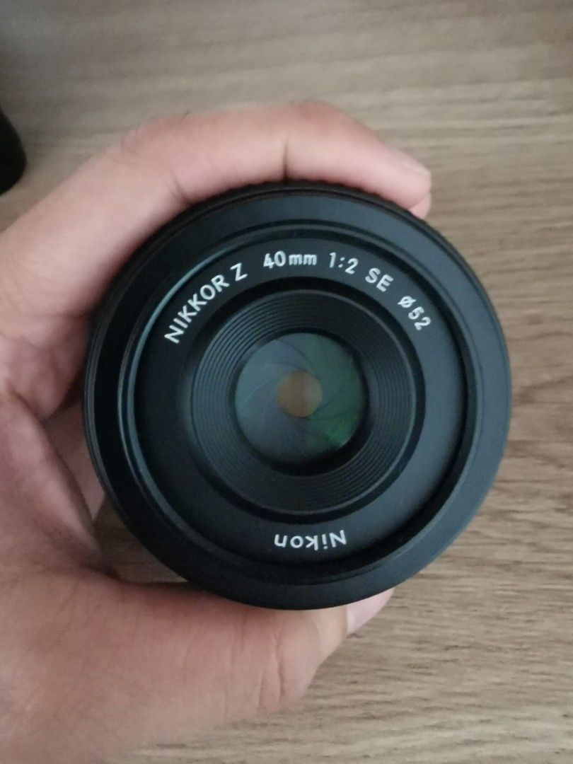 Nikon 40mm F2 Z mount (SE), Photography, Lens & Kits on Carousell