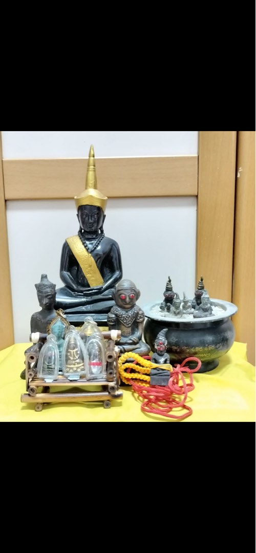 Phra Gan Set, Hobbies & Toys, Memorabilia & Collectibles, Religious ...