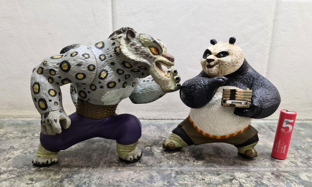 PO VS TAI LUNG - 2008 DreamWorks Animation KUNG FU PANDA Action Figures ...