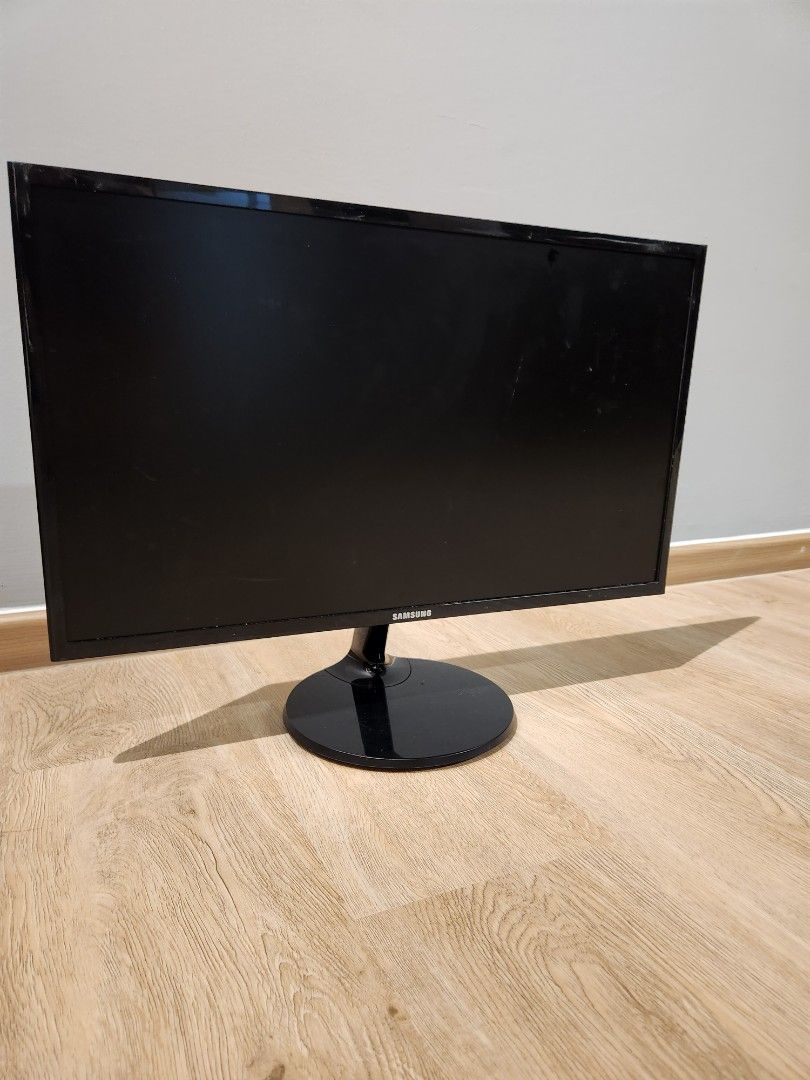 Samsung 24 inch monitor S24F, Computers & Tech, Parts & Accessories ...