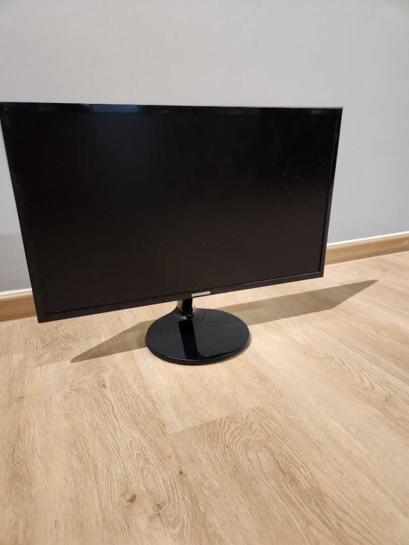 Samsung 24 inch monitor S24F, Computers & Tech, Parts & Accessories ...