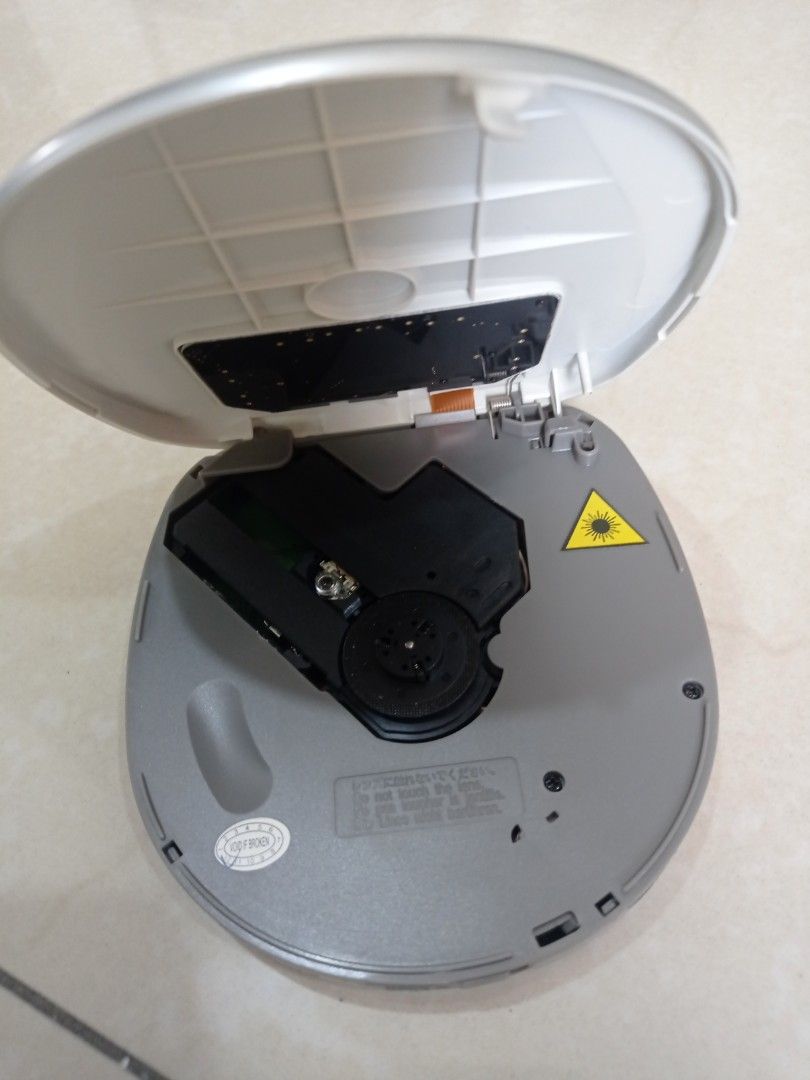 Sansui dics man, Audio, Other Audio Equipment on Carousell