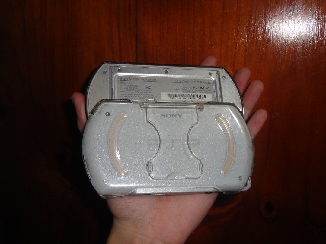 sony white psp(n1001) go, Video Gaming, Video Game Consoles ...