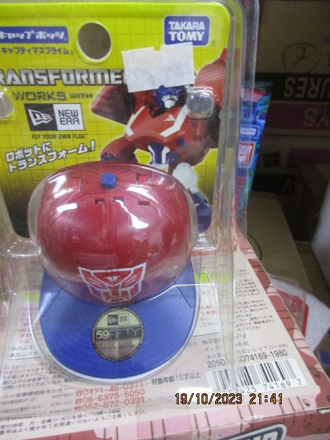 Takara Tomy 未開盒 變形金剛 TRANSFORMERS X NEW ERA CAP BOTS CAPTIMUS PRIME, 男裝 ...