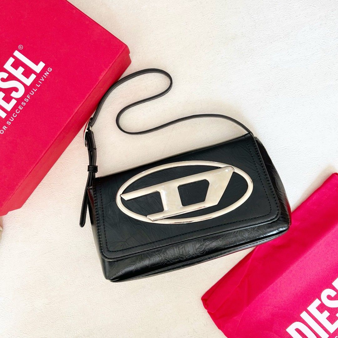 Tas DIESEL Underarm Shoulder Bag Set Box, Barang Mewah, Tas & Dompet di ...