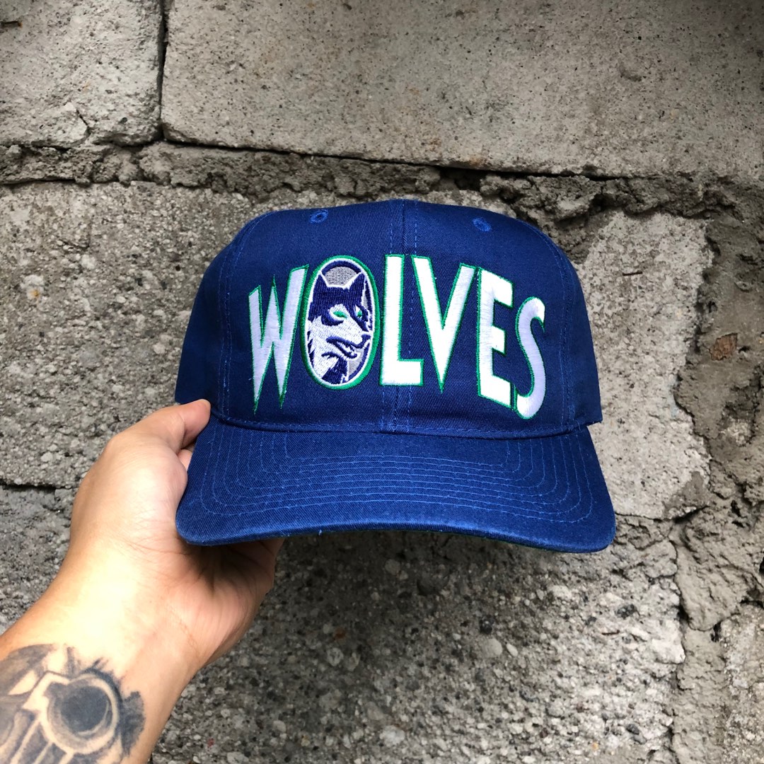 Timberwolves Big Text By Starter, Men's Fashion, Watches & Accessories ...