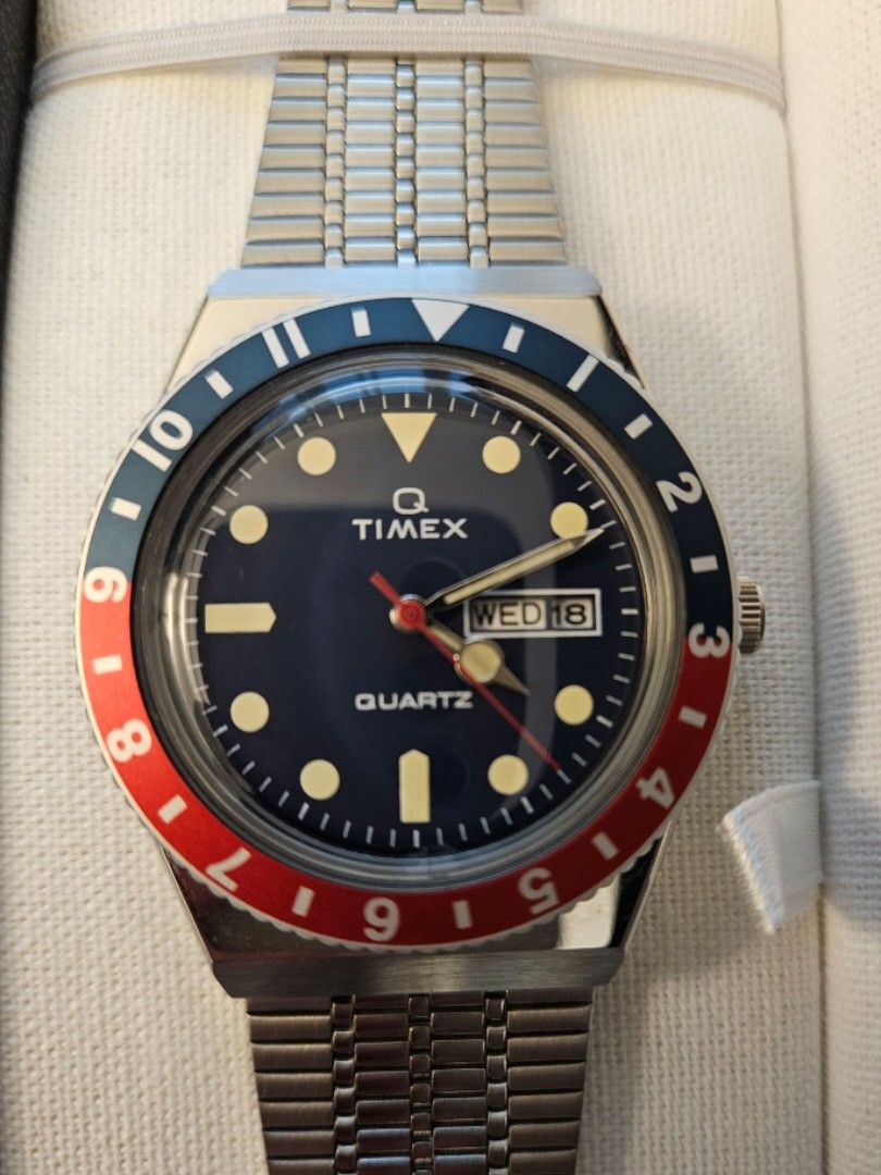 Timex Q Reissue with Pepsi Bezel, Men's Fashion, Watches & Accessories ...