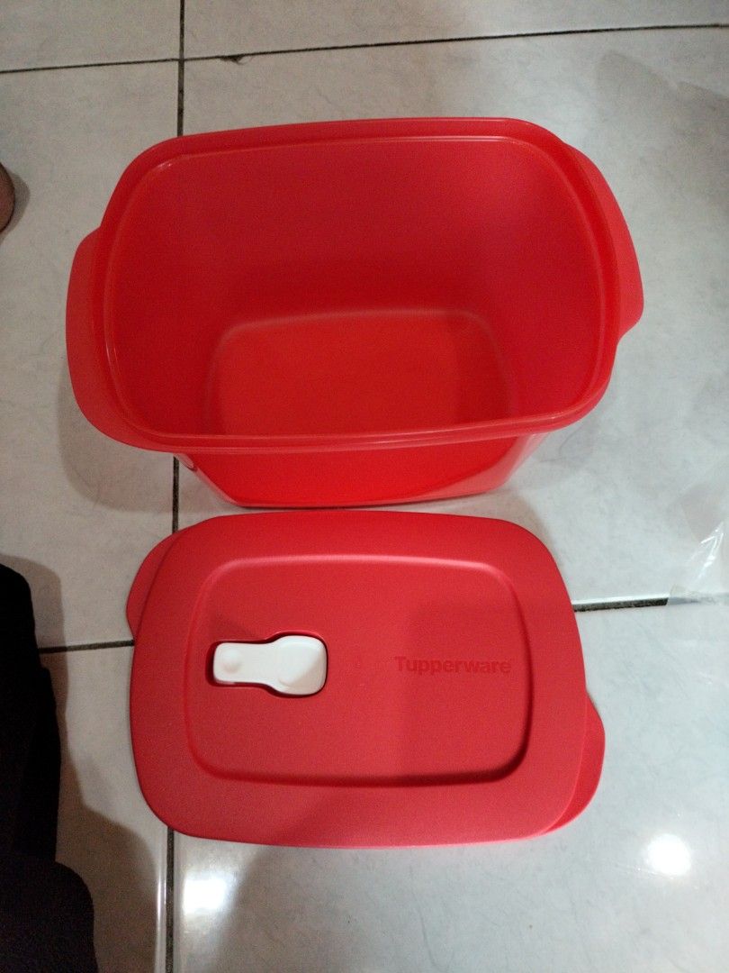 Tupperware kotak baru, Kitchen & Appliances di Carousell