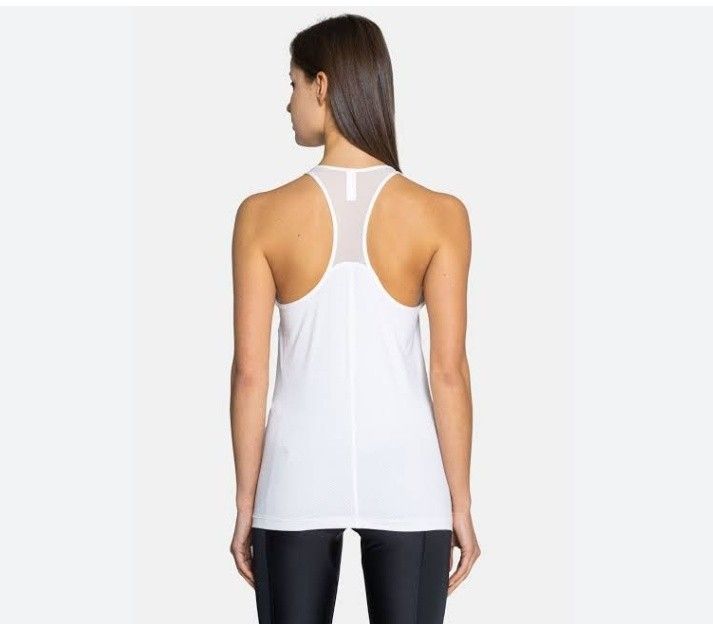 Under armor razorback top, Women's Fashion, Activewear on Carousell