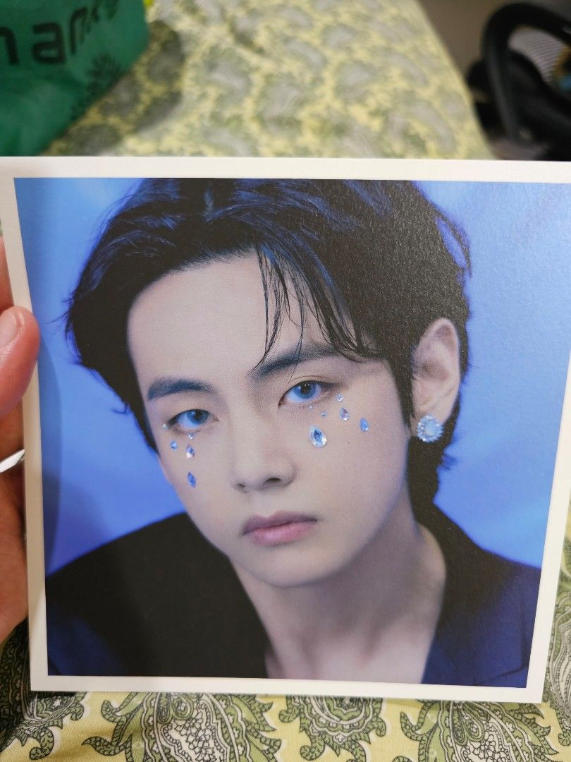 V LAYOVER ALBUM (Blue Version) sealed onhand, Hobbies & Toys ...