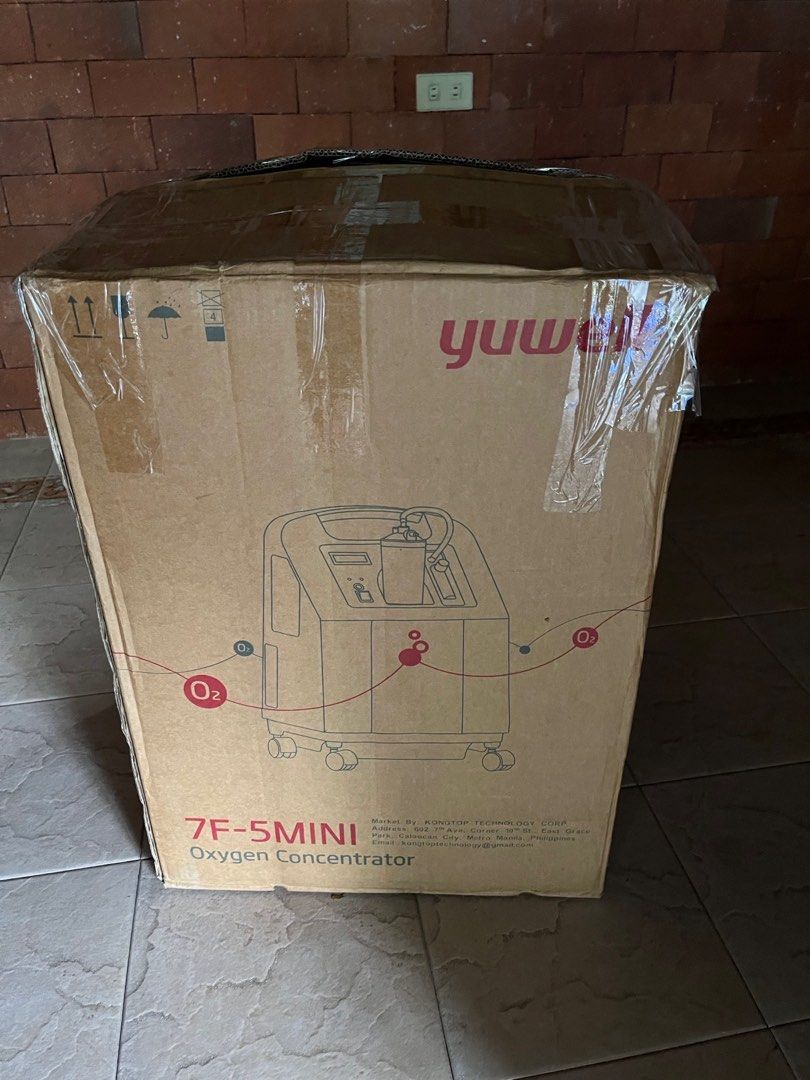 Yuwell Oxygen Concentrator Model 7F-5 Mini, Health & Nutrition, Medical ...