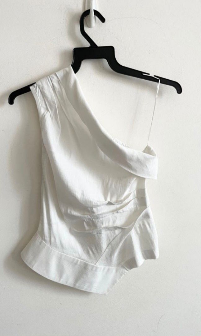 Zara Toga top, Women's Fashion, Tops, Other Tops on Carousell