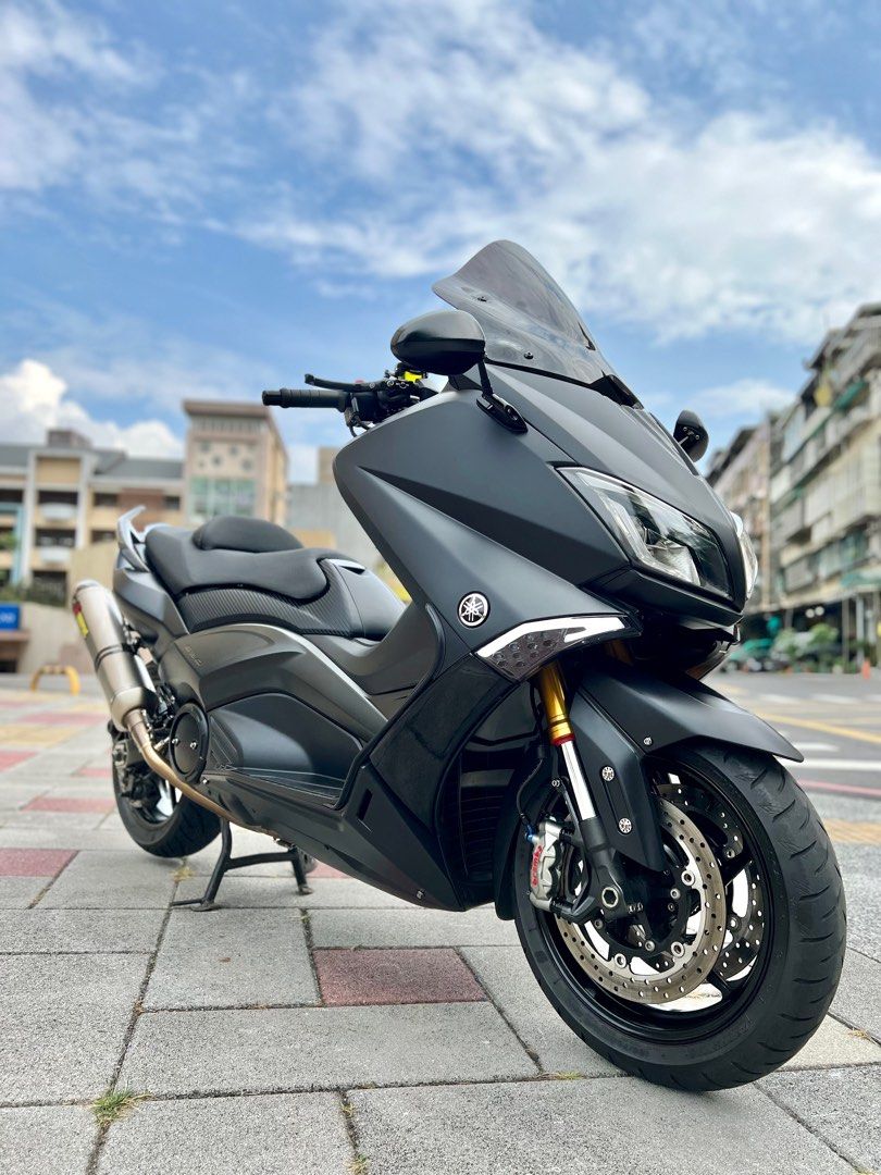 2016年 Yamaha Tmax 530 ABS 特仕版 滿滿改裝精品, 機車, 重機在旋轉拍賣