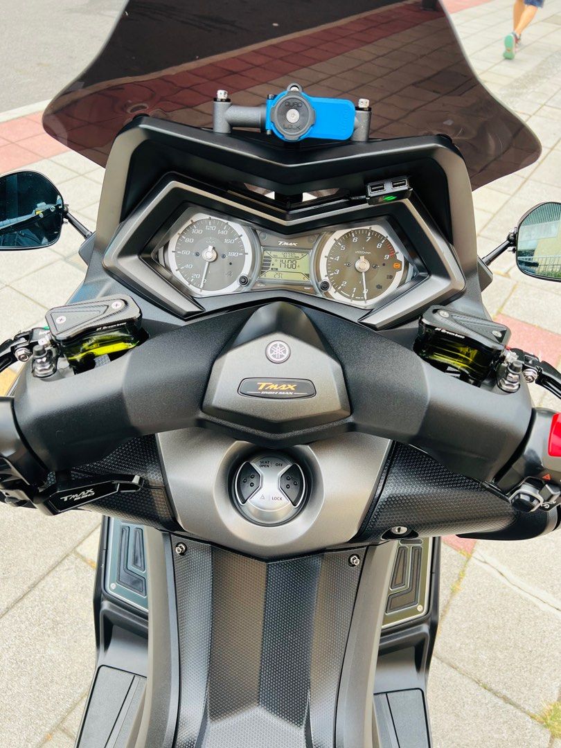 2016年 Yamaha Tmax 530 ABS 特仕版 滿滿改裝精品, 機車, 重機在旋轉拍賣