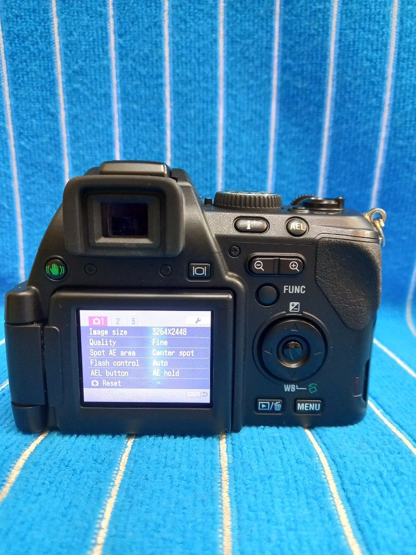 A200 ccd konica minolta, Photography, Cameras on Carousell