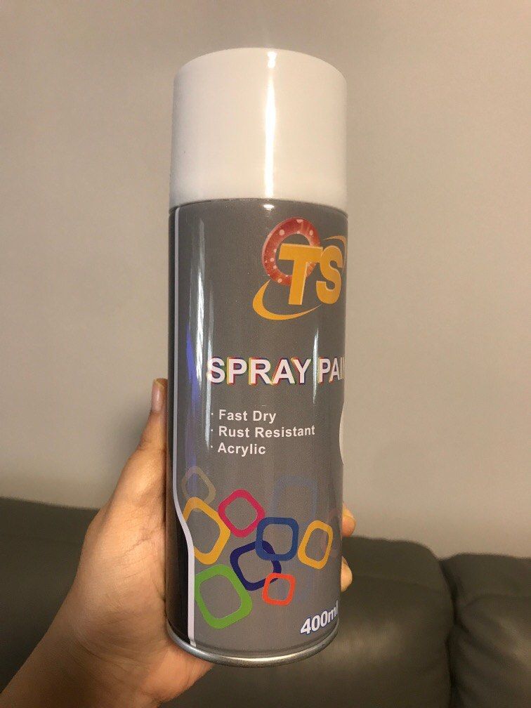 Acrylic pray paint white, Hobbies & Toys, Stationery & Craft, Craft ...