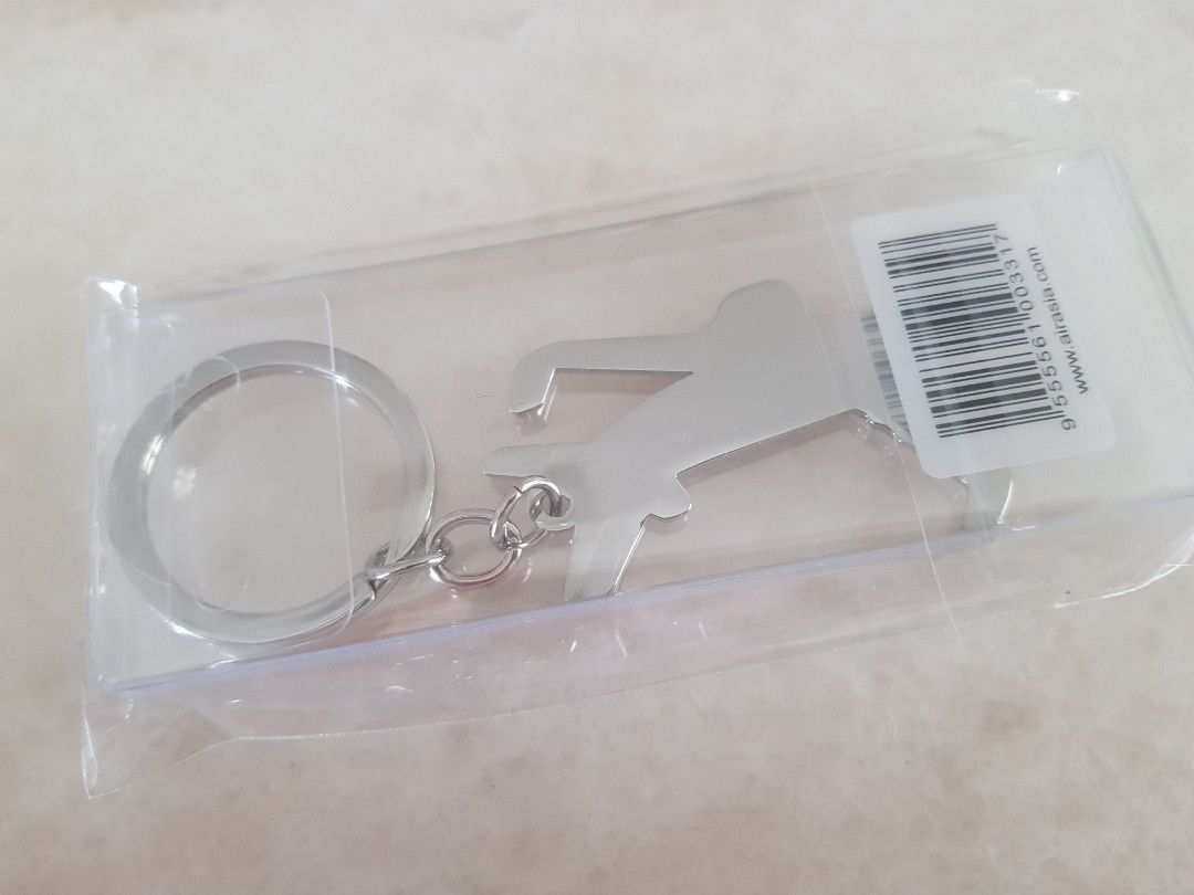 AirAsia Airplane Keychain, Hobbies & Toys, Collectibles & Memorabilia ...