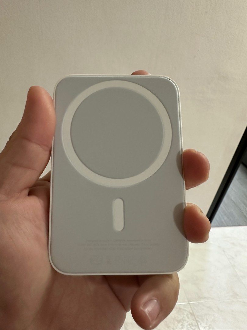 Apple MagSafe Battery Pack (Authentic), Mobile Phones & Gadgets, Mobile ...