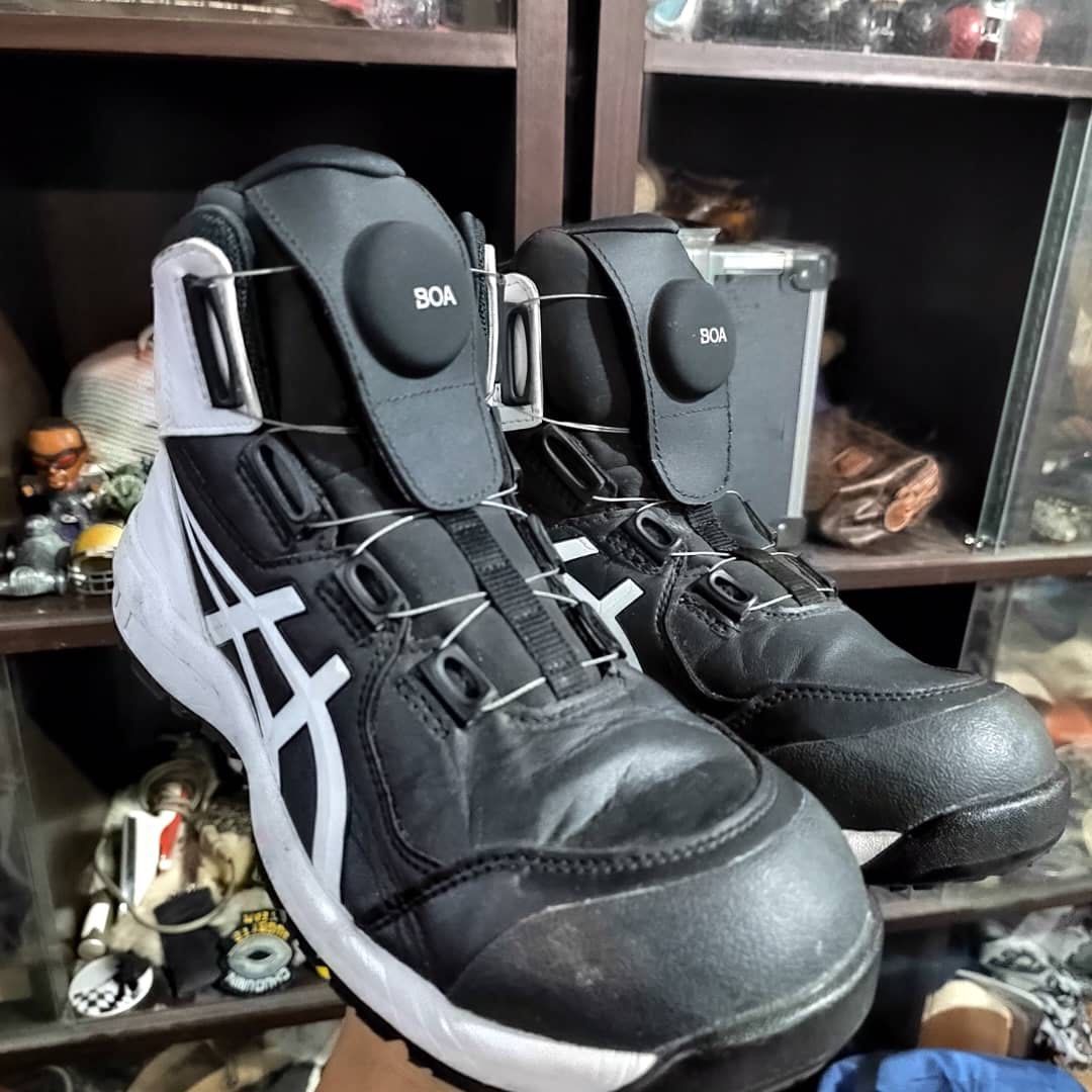 ASICS WORKING SAFETY SHOES, Men's Fashion, Footwear, Boots on Carousell