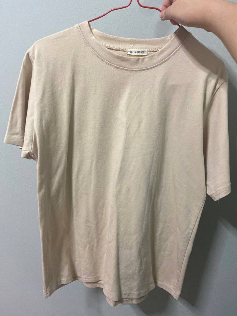 Basic Beige Tshirt, Men's Fashion, Tops & Sets, Tshirts & Polo Shirts on Carousell