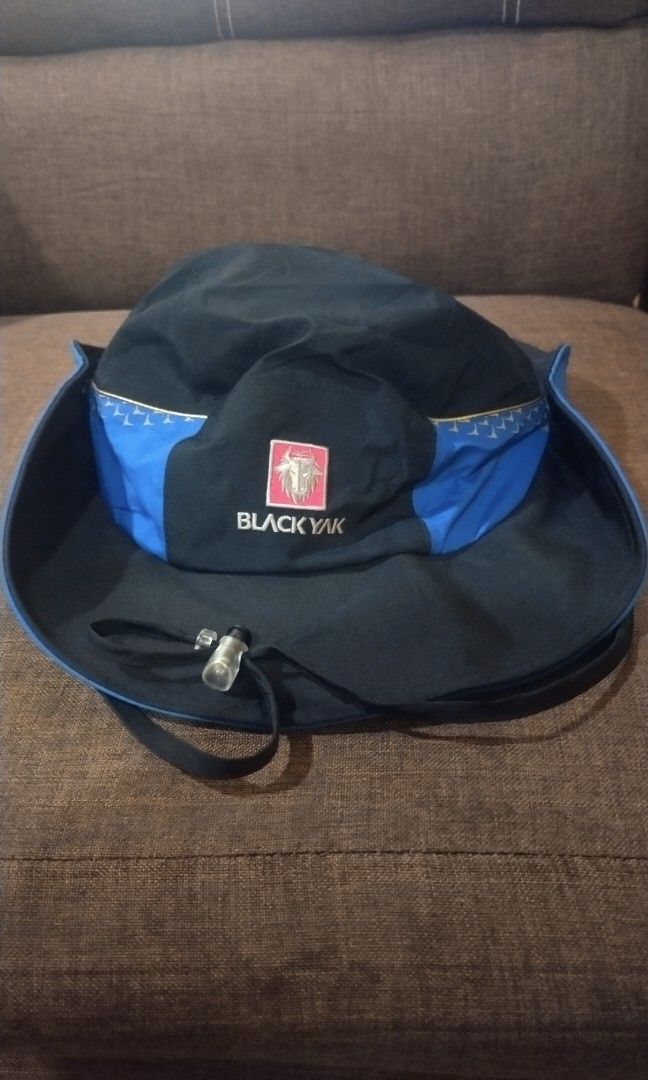 Black yak gore-tex bush hat, Men's Fashion, Watches & Accessories, Caps ...