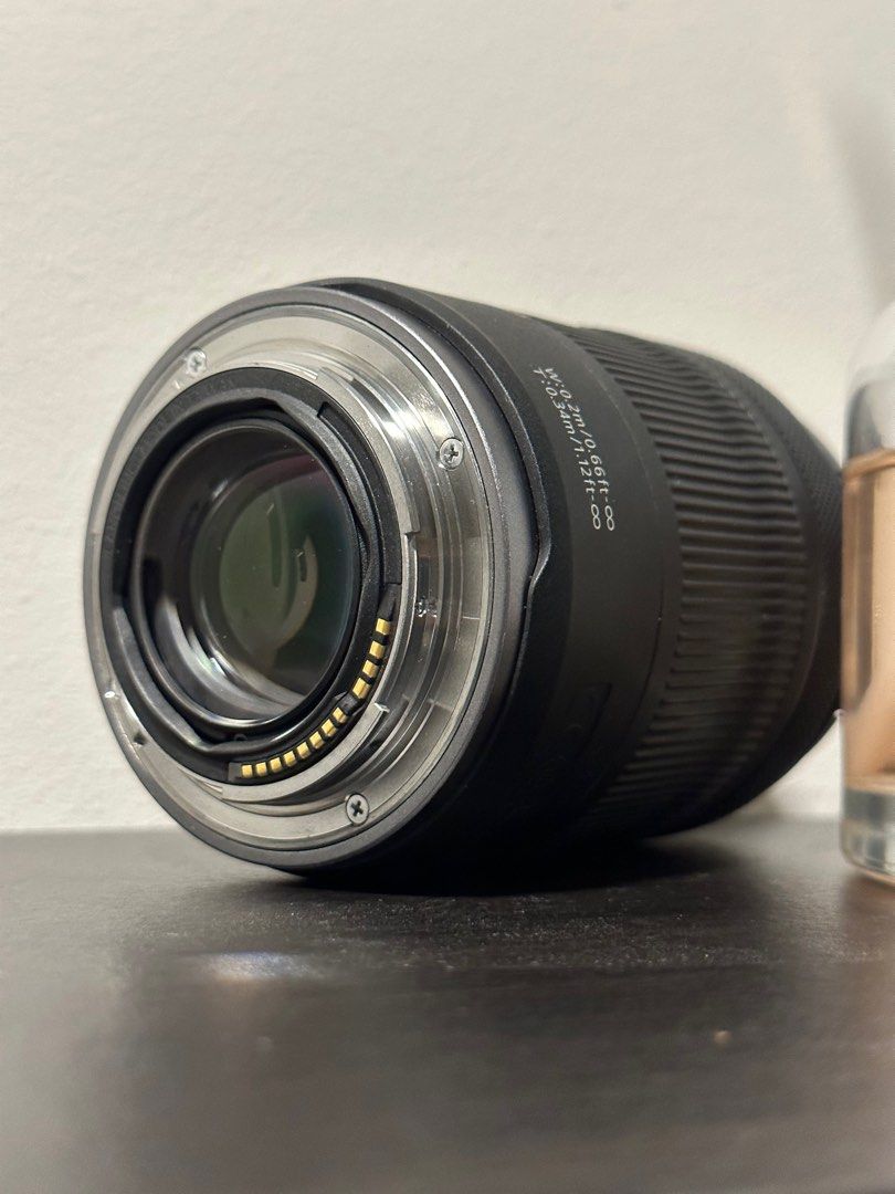Canon 24-105 lens RF, Photography, Lens & Kits on Carousell