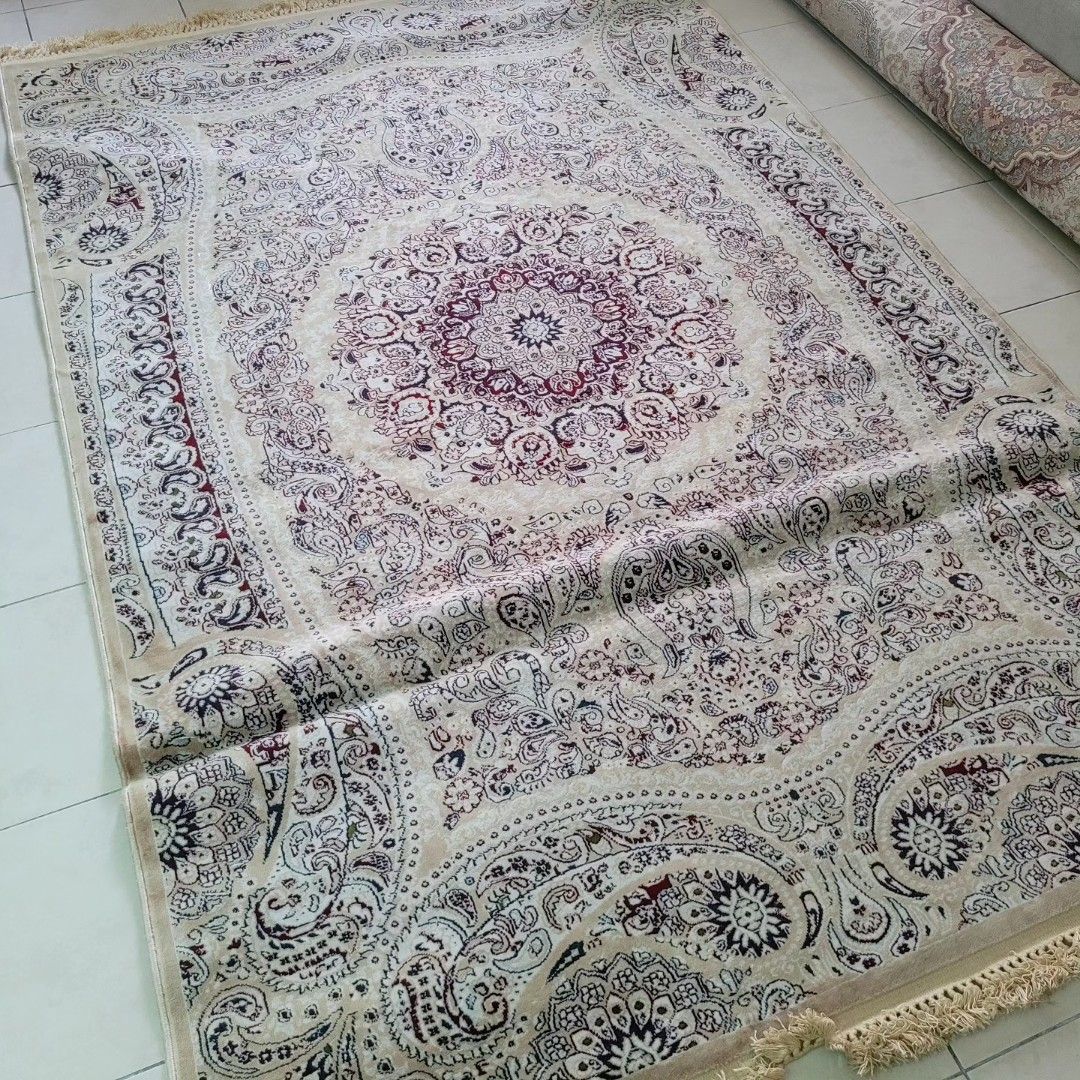 Carpet tebal lembut, Furniture & Home Living, Home Decor, Carpets, Mats ...