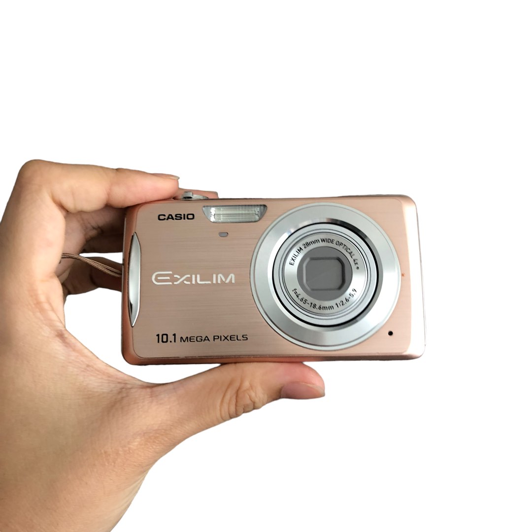 Casio Exilim Digital camera, Photography, Cameras on Carousell