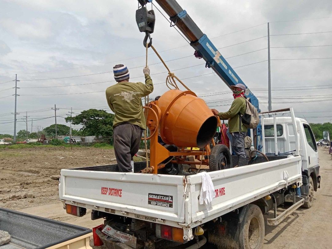 CEMENT MIXER A-FRAME POWERED BY YAMATO 7.5HP GAS.ENGINE, Commercial ...