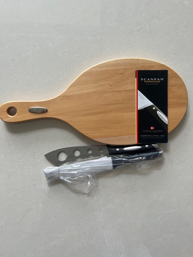 SCANPAN Chopping board and knife, Furniture & Home Living, Kitchenware ...