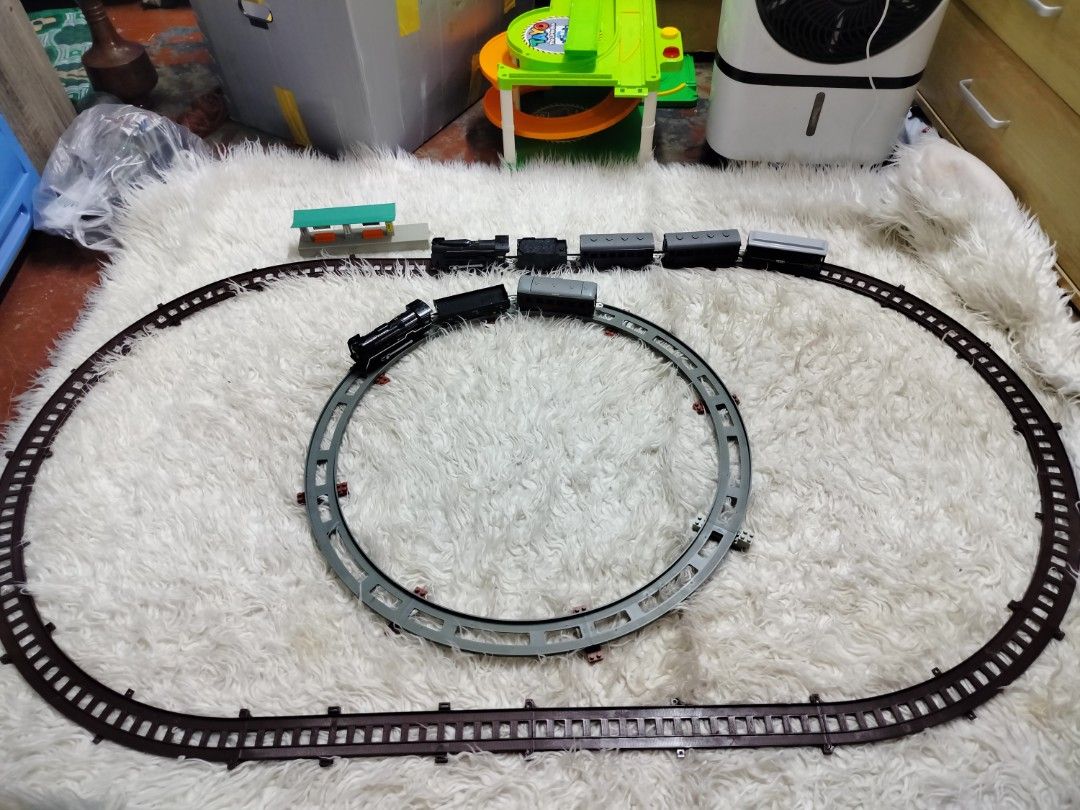 Classical Train Rails, Hobbies & Toys, Toys & Games on Carousell