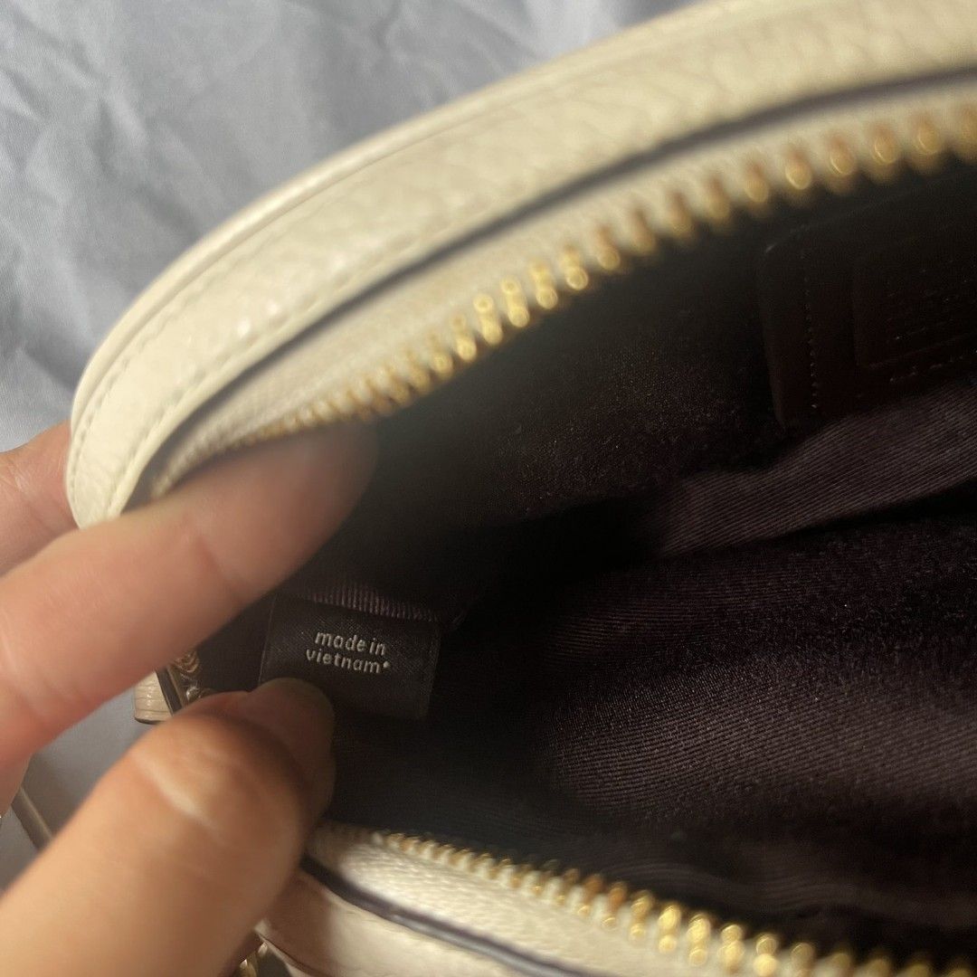 coach white camera bag, Luxury, Bags & Wallets on Carousell