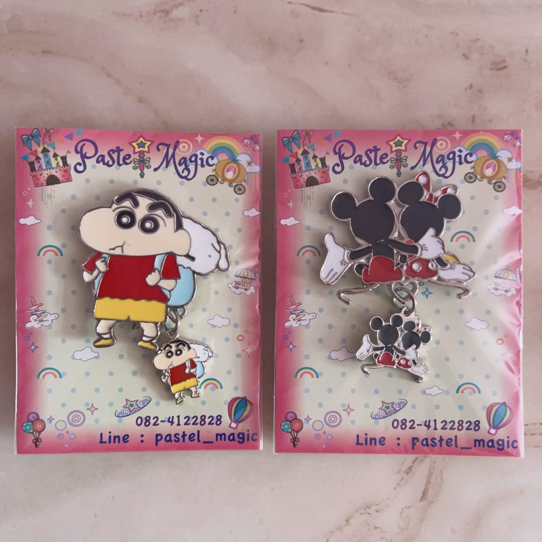 Crayon Shin Chan / Disney Mickey and Minnie Belt Clip, Hobbies & Toys ...