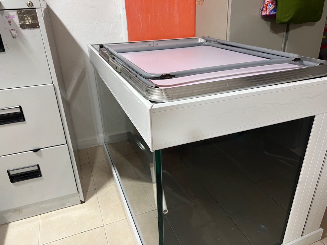 Custom make fistin, Announcements on Carousell