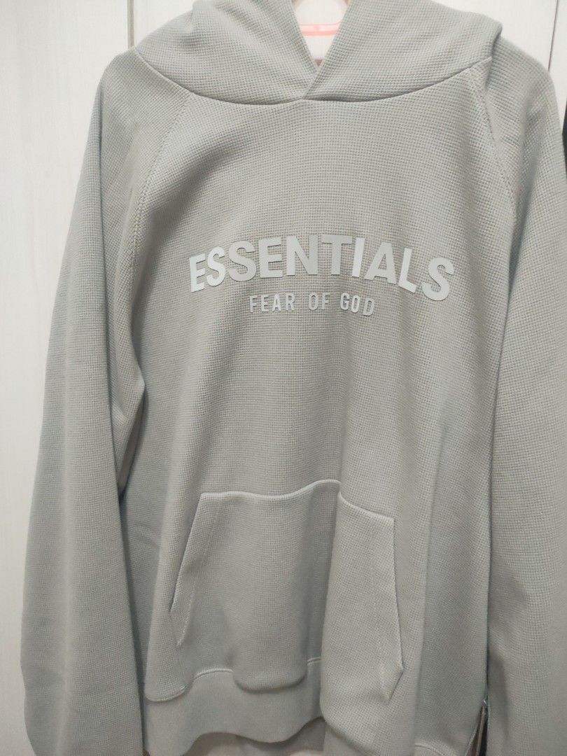 Essentials FW22 Seal Raglan Hoodie, Men's Fashion, Coats, Jackets and ...