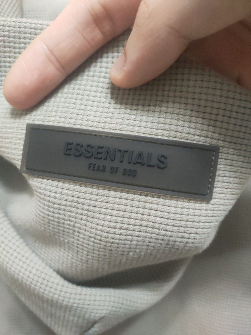 Essentials FW22 Seal Raglan Hoodie, Men's Fashion, Coats, Jackets and ...