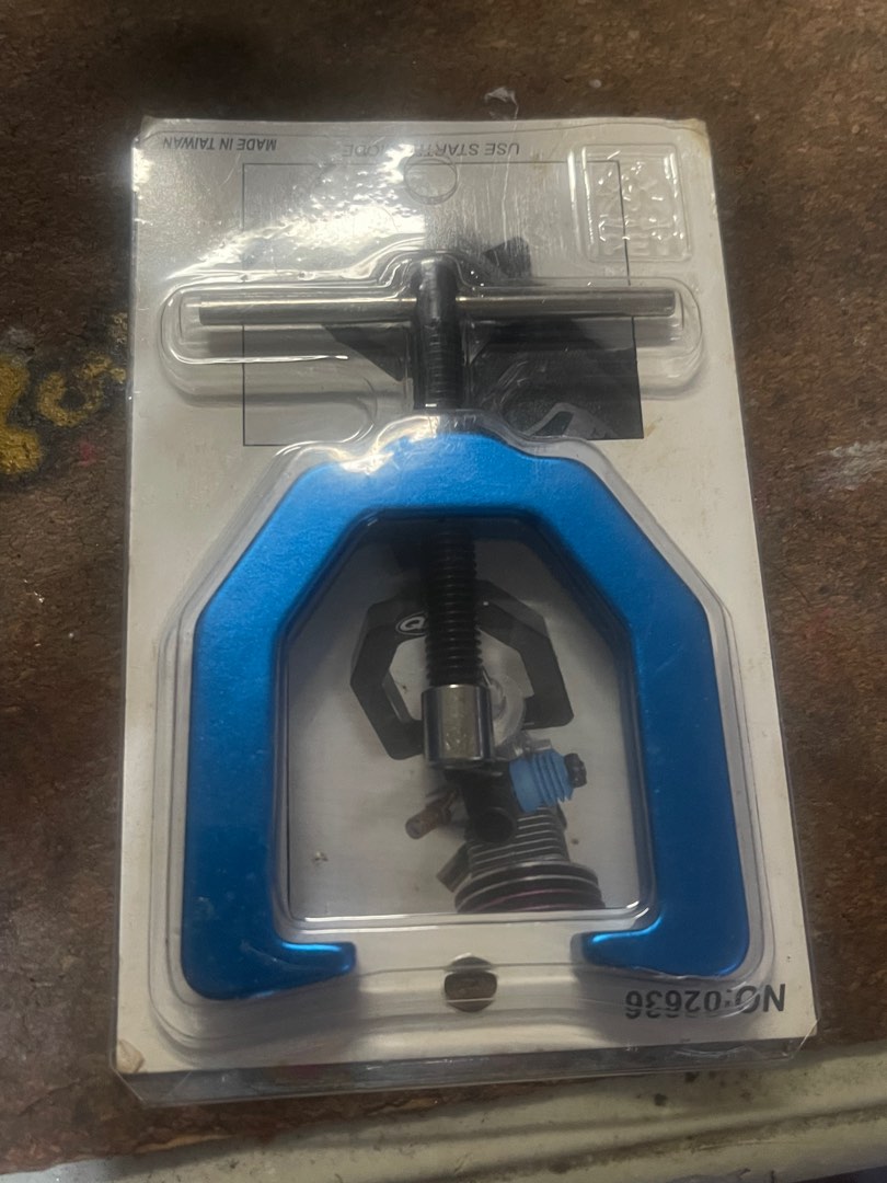 Flywheel Removal Tool for Nitro Engine RC, Hobbies & Toys, Toys & Games ...