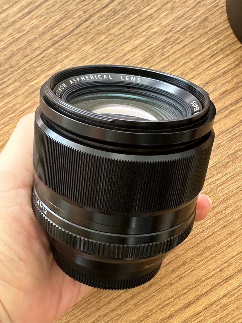Fujifilm 56mm f1.2 lens, Photography, Lens & Kits on Carousell