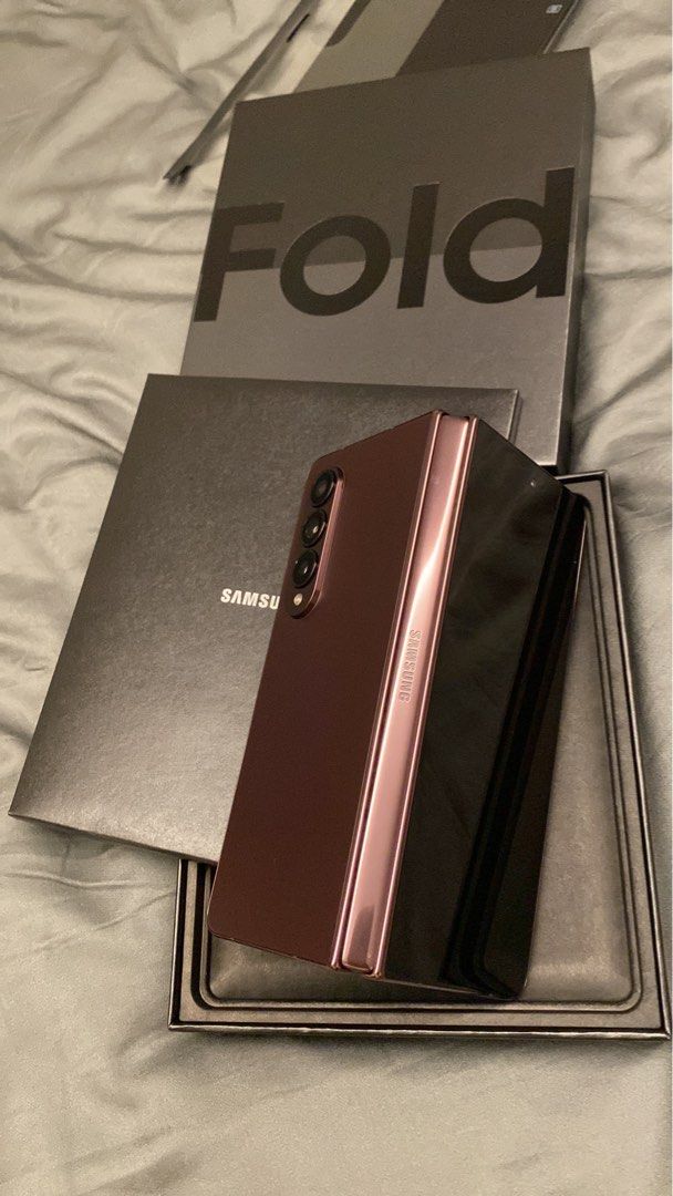 Galaxy Z Fold 4 Burgundy 256GB, Mobile Phones & Gadgets, Mobile Phones ...