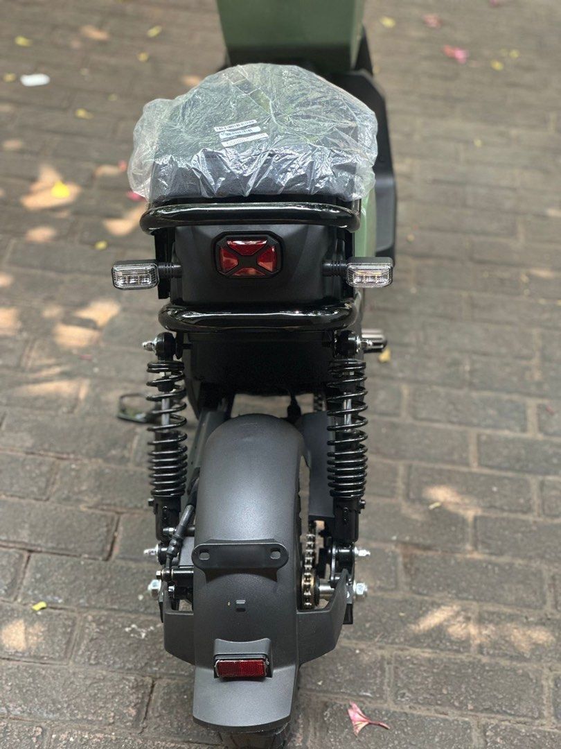 HONDA ZOOMER E BIKE , ELECTRIC BIKE , COMPLETE SET , ( 2023 ) READY ( VERY RARE COLOR ), Motor ...