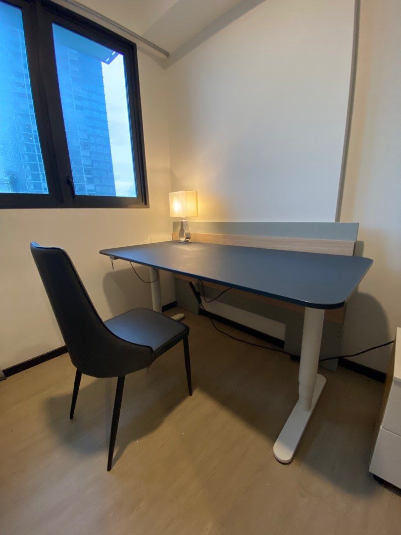 IKEA BEKANT Electric Height Adjustable Standing/ Sitting Desk ...